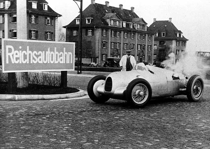 Auto-Union: world speed records | Porsche cars history