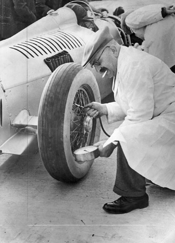 Auto-Union: world speed records | Porsche cars history
