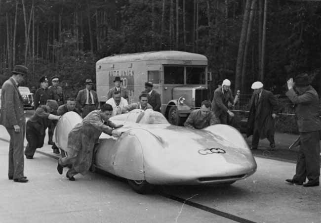 Auto-Union: world speed records | Porsche cars history